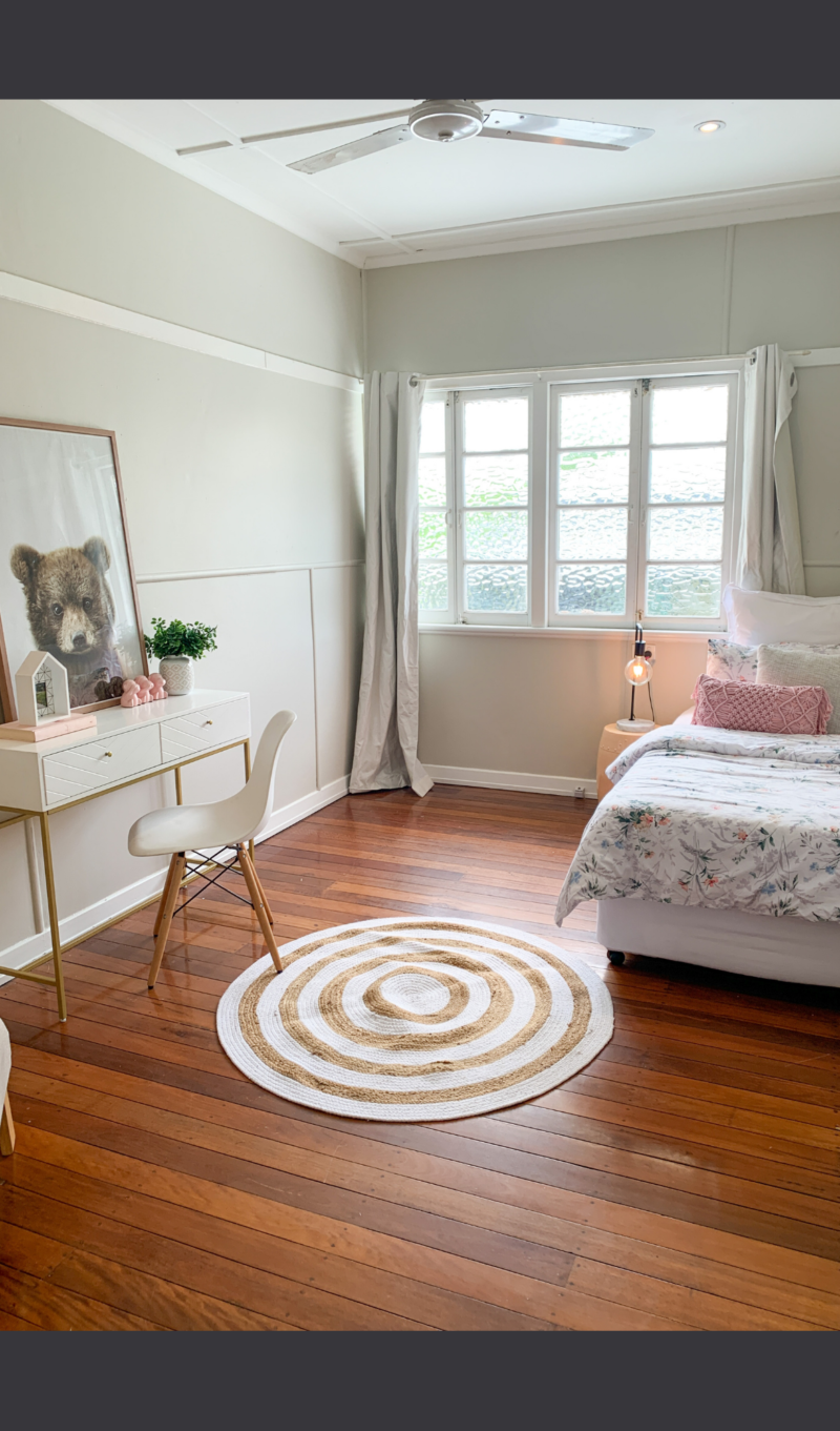 3 Easy Steps to Decorate Your Console Table - Foxy Home Staging